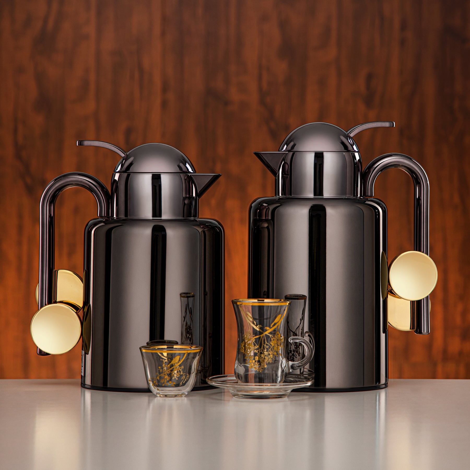 Almarjan 20-Piece Gun Black & Gold Vacuum Flask & Tea Serving Set – 1L ...